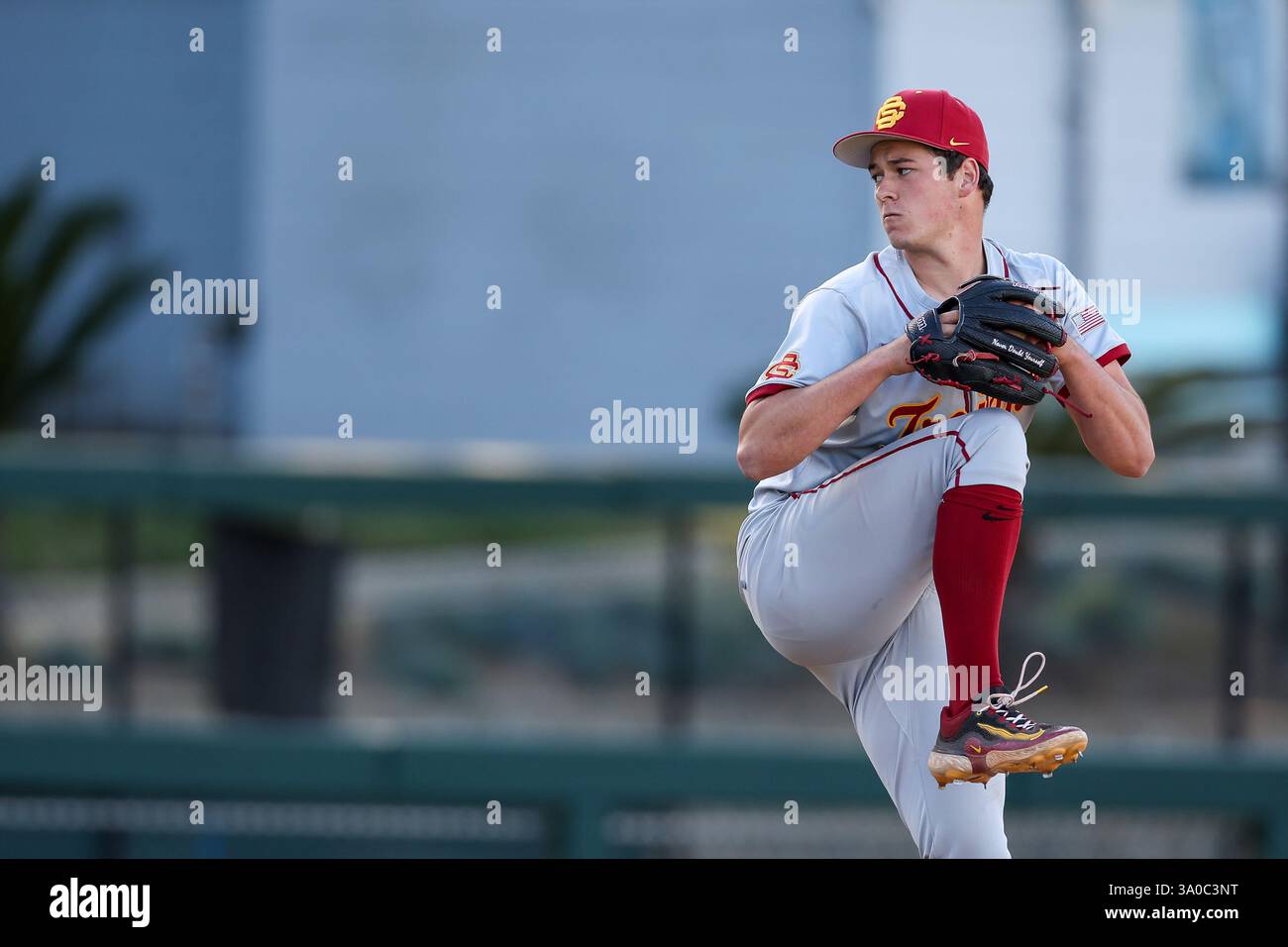 Los Angeles, USA. 2nd Mar, 2025. USC Pitcher Sax Matson (38) delivers a ...