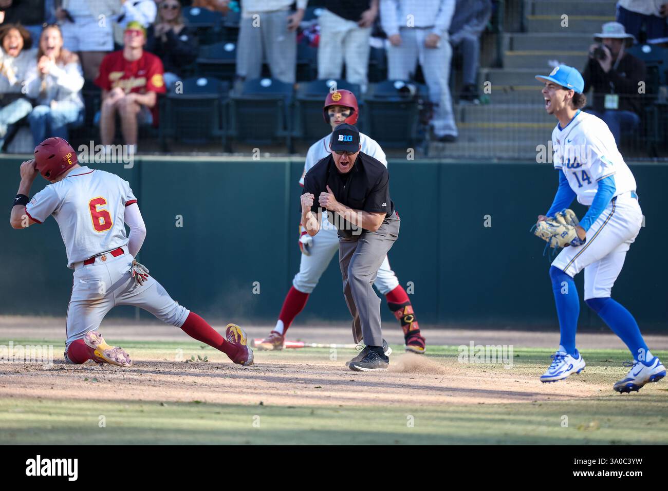 March 2, 2025: USCâ€™s Dean Carpentier (6) is called out at home during ...