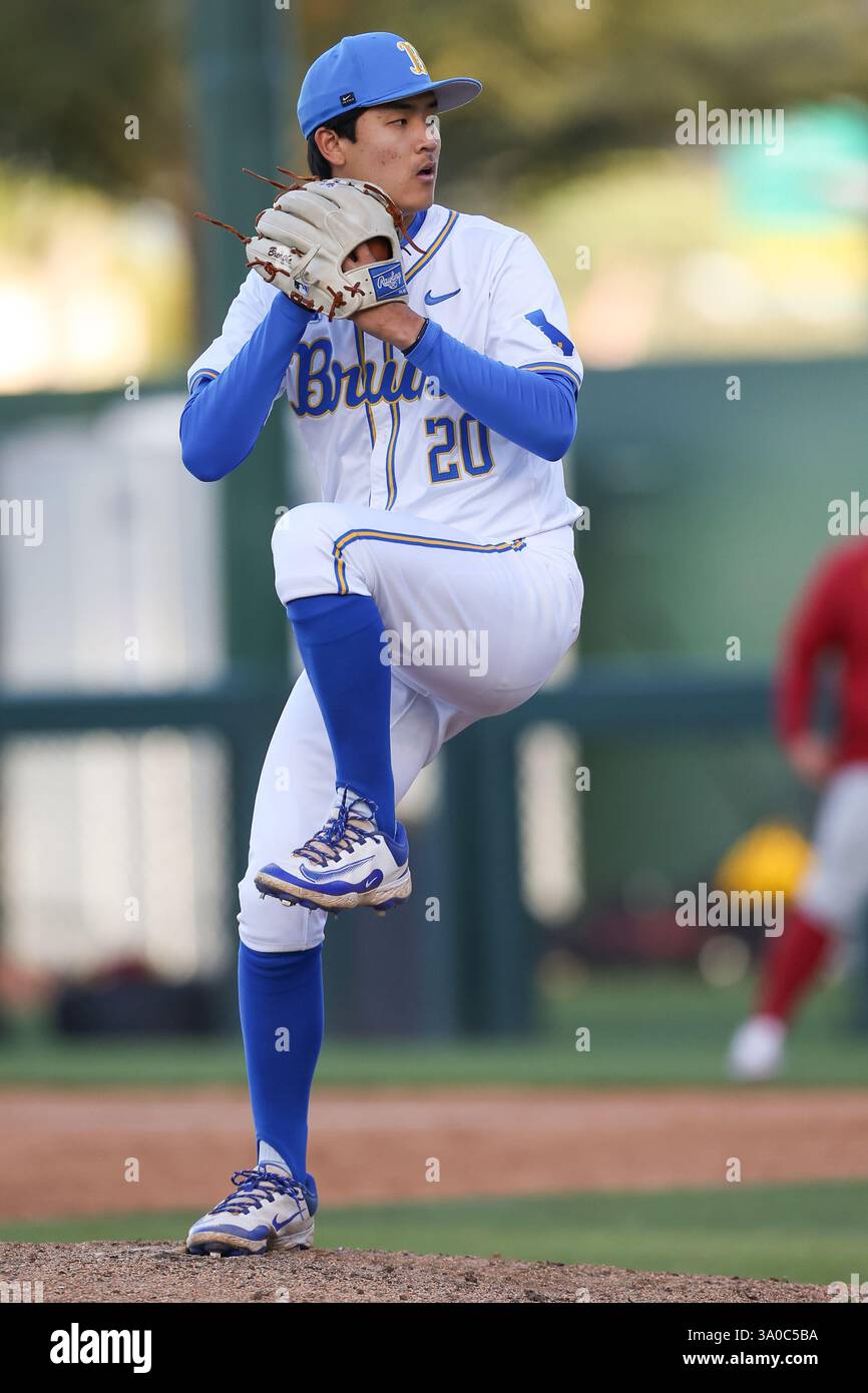 Los Angeles, USA. 2nd Mar, 2025. UCLA pitcher Justin Lee (20) delivers ...