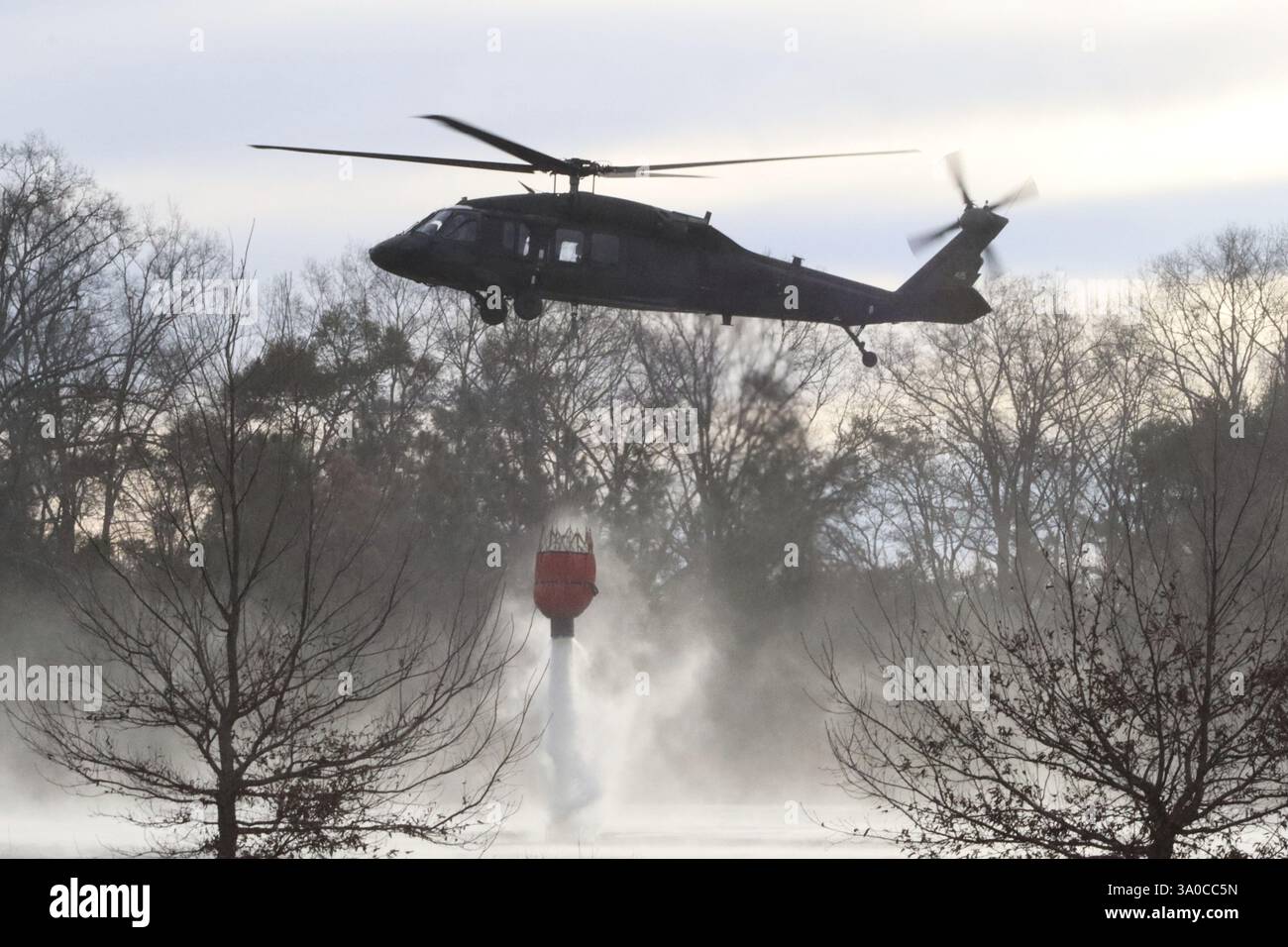 U.S. Army soldiers use Blackhawk helicopters to assist the South ...