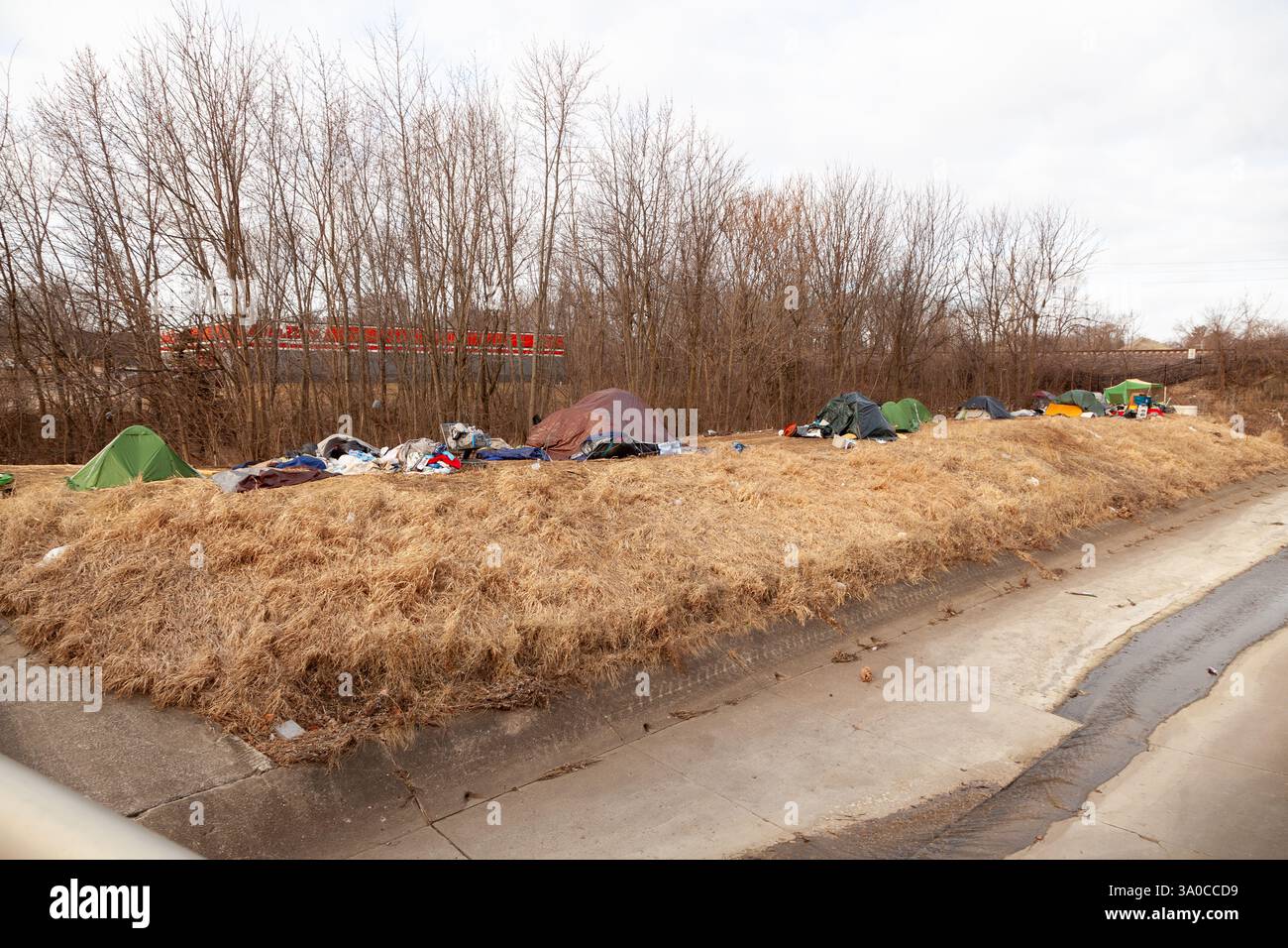 Homeless encampment hi-res stock photography and images - Alamy