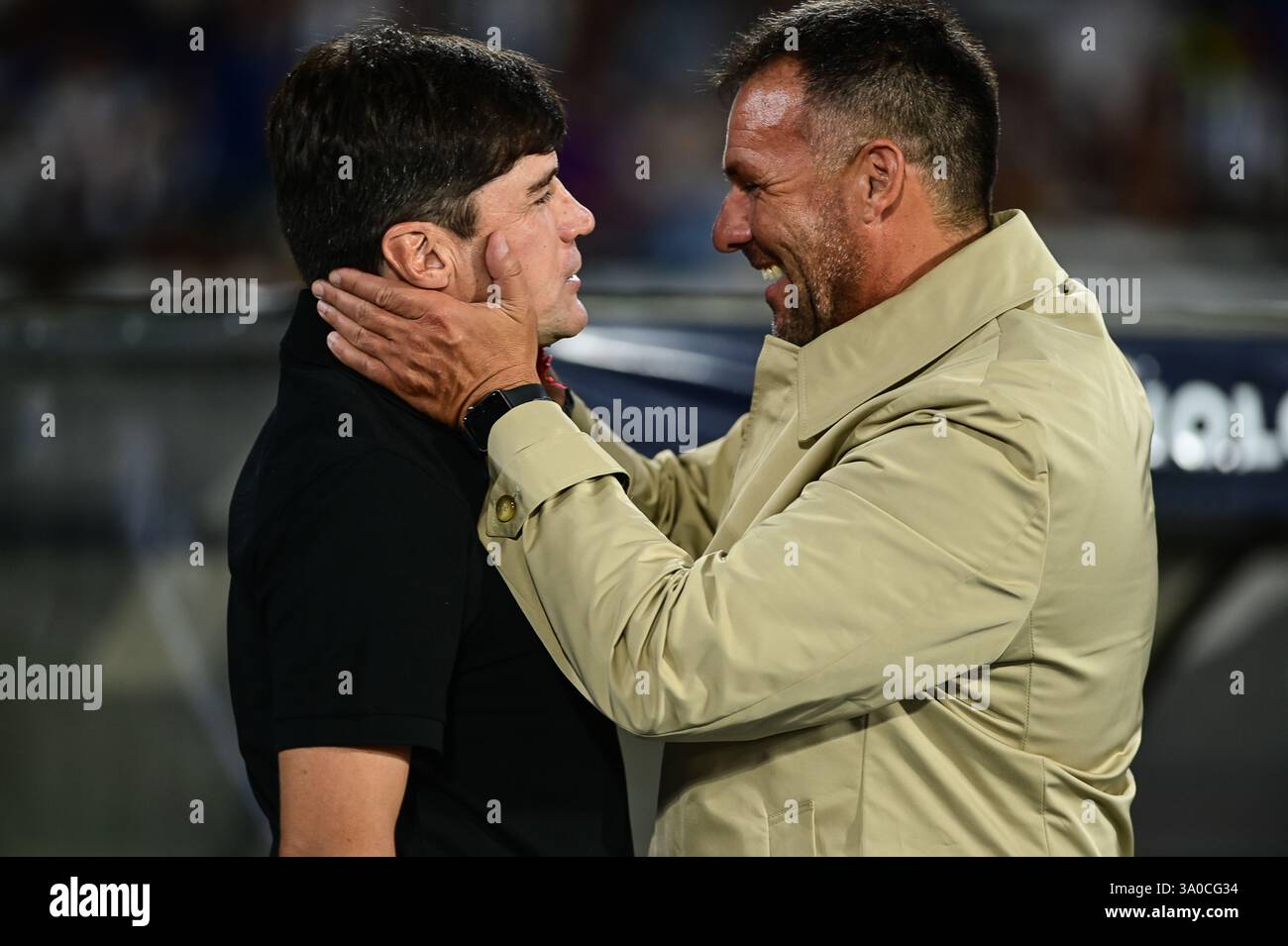 Banco de futbol hi-res stock photography and images - Alamy