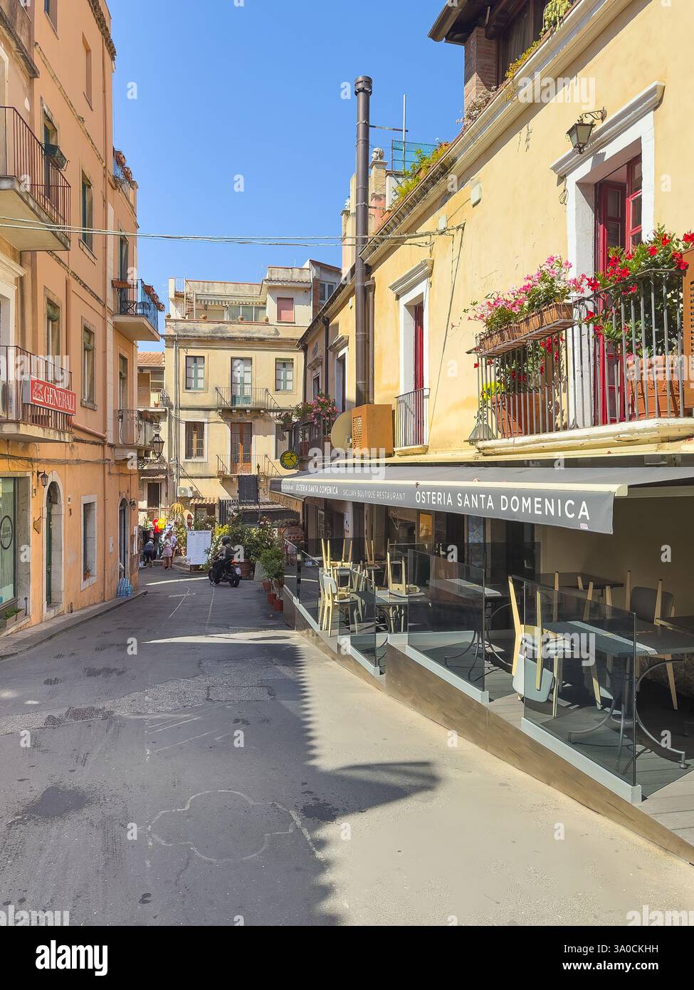 Taormina, Sicily, Italy - July 5, 2024: Historic downtown. Narrow ...