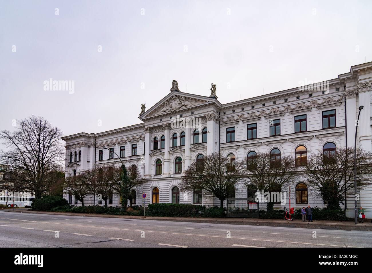 Hamburg: Town Hall Hamburg-Altona in , Hamburg, Germany Stock Photo - Alamy