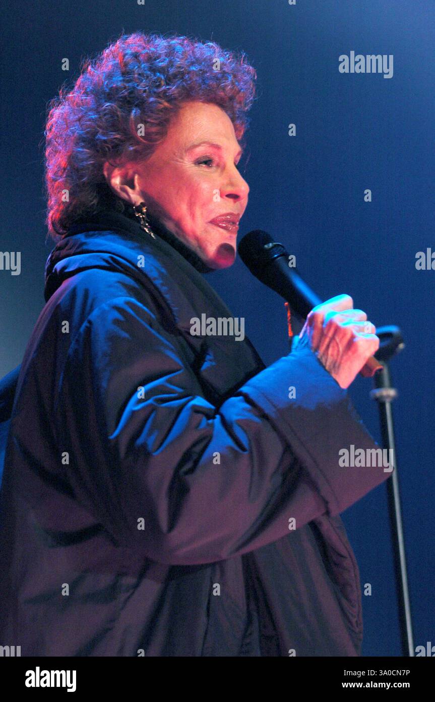 Ornella vanoni foto 2003 hi-res stock photography and images - Alamy