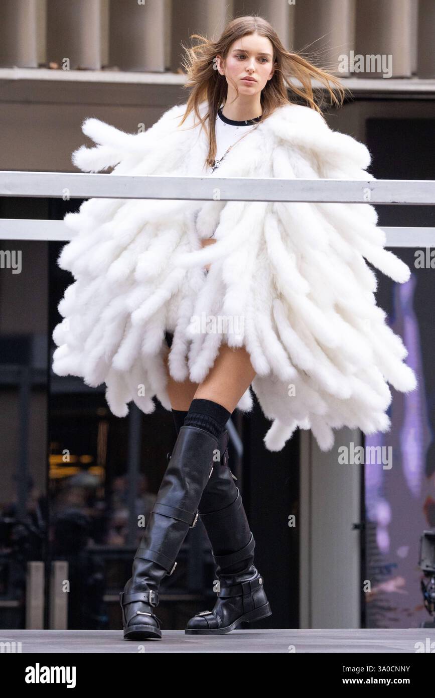 2026 a model walks on the runway dolce hi-res stock photography and ...