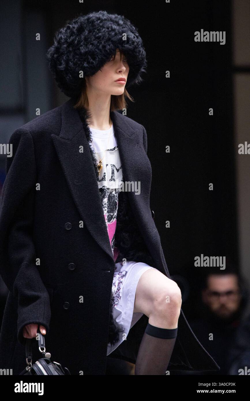 News - Dolce & Gabbana - Outside Runway - Milan Fashion Week ...