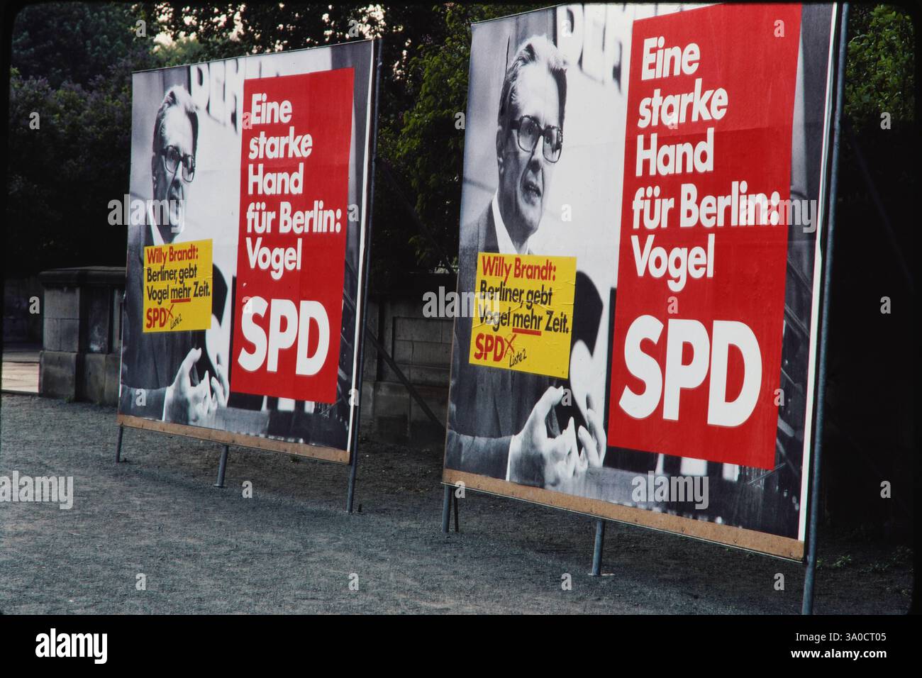 SPD Wahlplakat in Berlin GER, Berlin, 20231209, Aufnahme ca. 1981SPD in ...