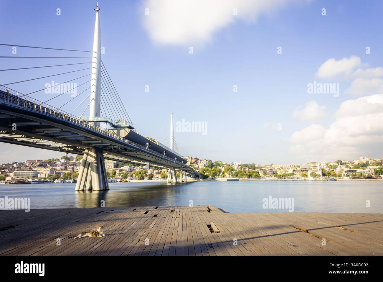 HALIC METRO BRIDGE BOSPHORUS ISTANBUL PANORAMA Stock Photo - Alamy