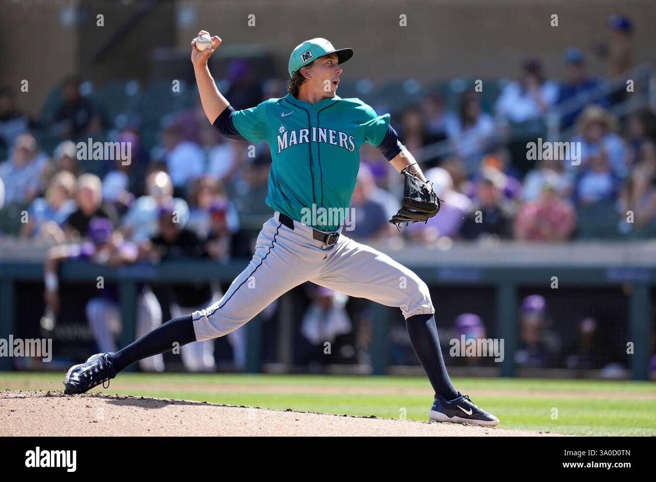 Seattle Mariners starting pitcher Logan Gilbert throws against the ...