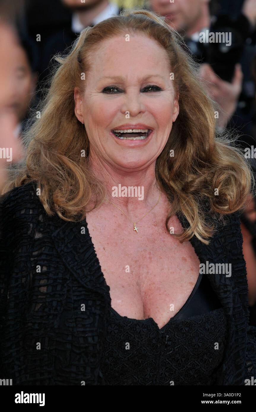 URSULA ANDRESS.'Biutiful' premiere at the 63rd International Cannes ...