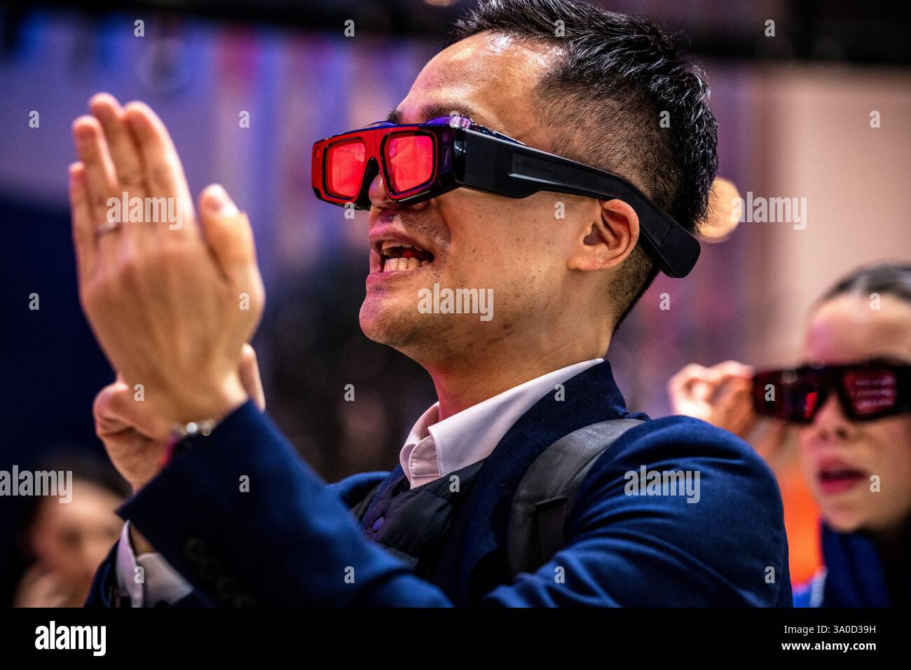 Barcelona, Spain. 3 March, 2025: A visitor experiences AI smart glasses ...