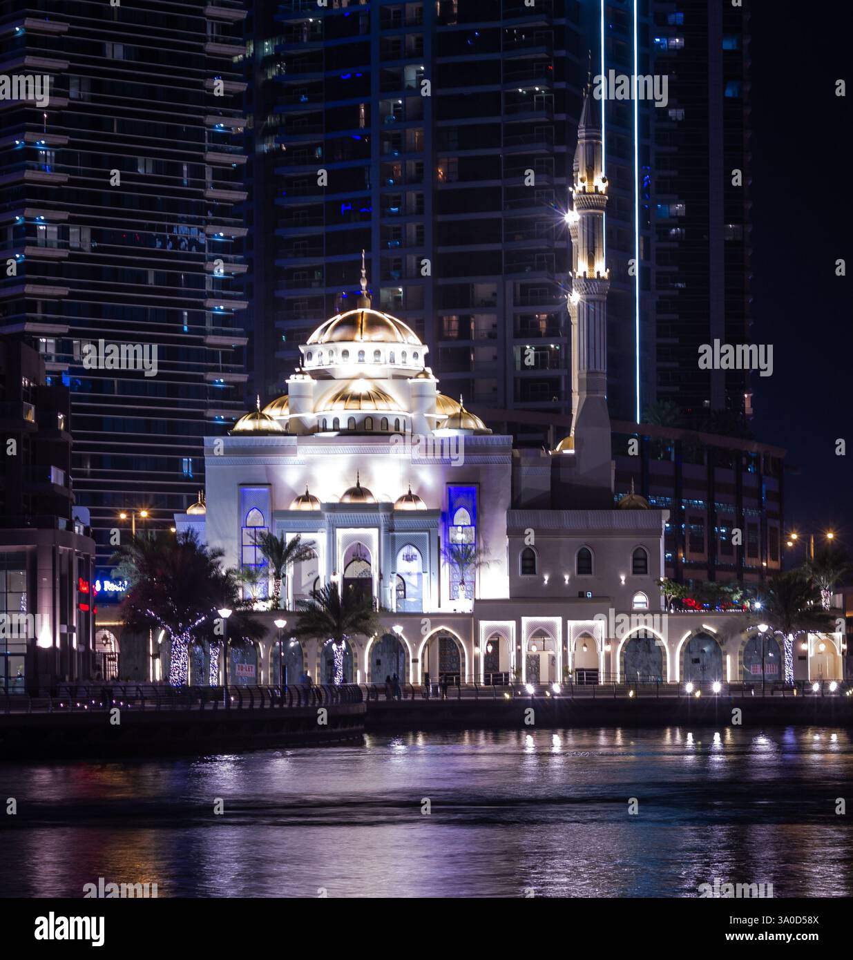 Kayan tower hi-res stock photography and images - Alamy