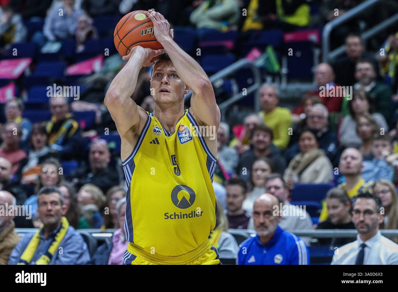 Germany. 03rd Mar, 2025. Basketball easyCredit BBL 22. Spieltag Alba ...