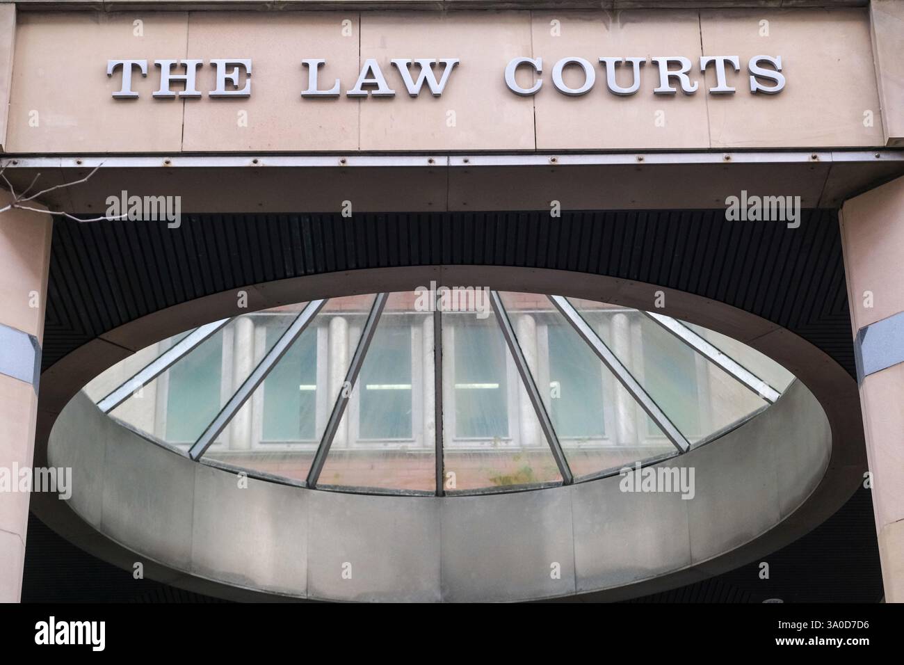 Sheffield Crown Court Stock Photo - Alamy