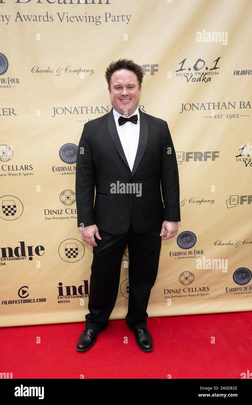 Actor Kris Kiley attends The Icons Of Hollywood Oscar Viewing Soiree At ...