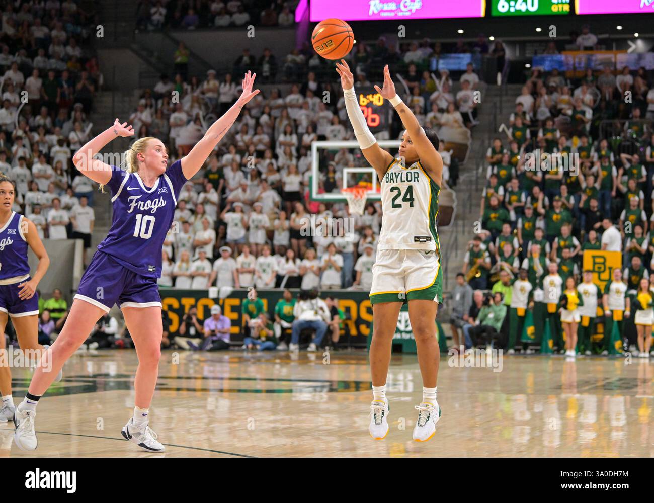 Waco, Texas, USA. 2nd Mar, 2025. Baylor Lady Bears guard Sarah Andrews ...