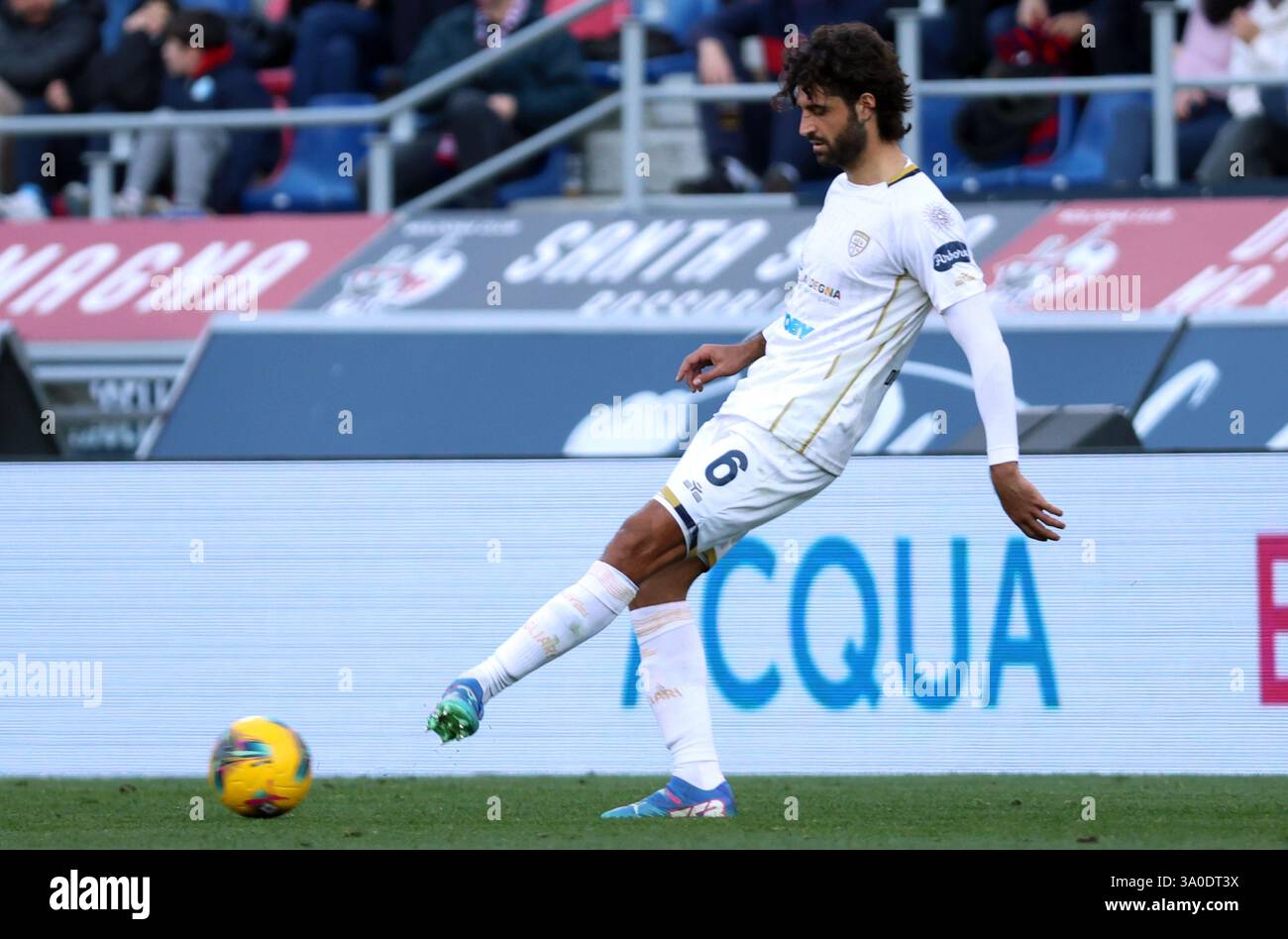 Cagliari's Sebastiano Luperto during the Italian Enilive Serie A soccer ...