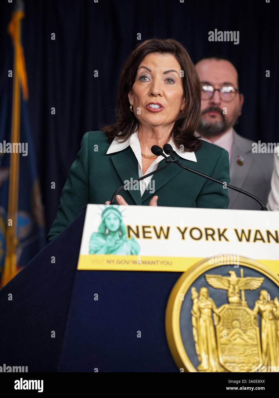 Photo by: Maureen Adarve/STAR MAX/IPx 2025 3/3/25 Governor Kathy Hochul ...