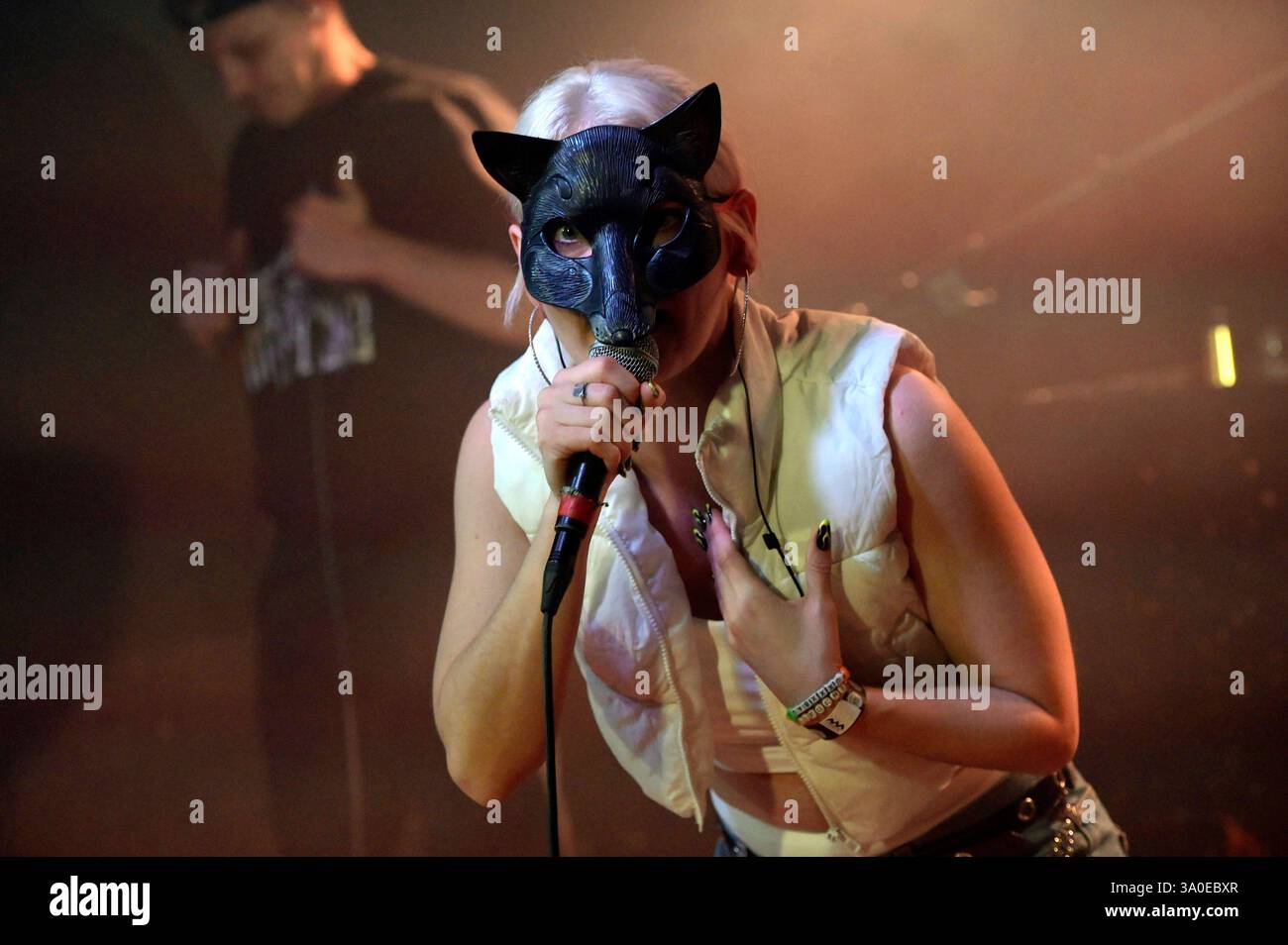 Antifuchs live beim Auftakt ihrer Tour Scheiß Leben, gute Tour im Lux ...