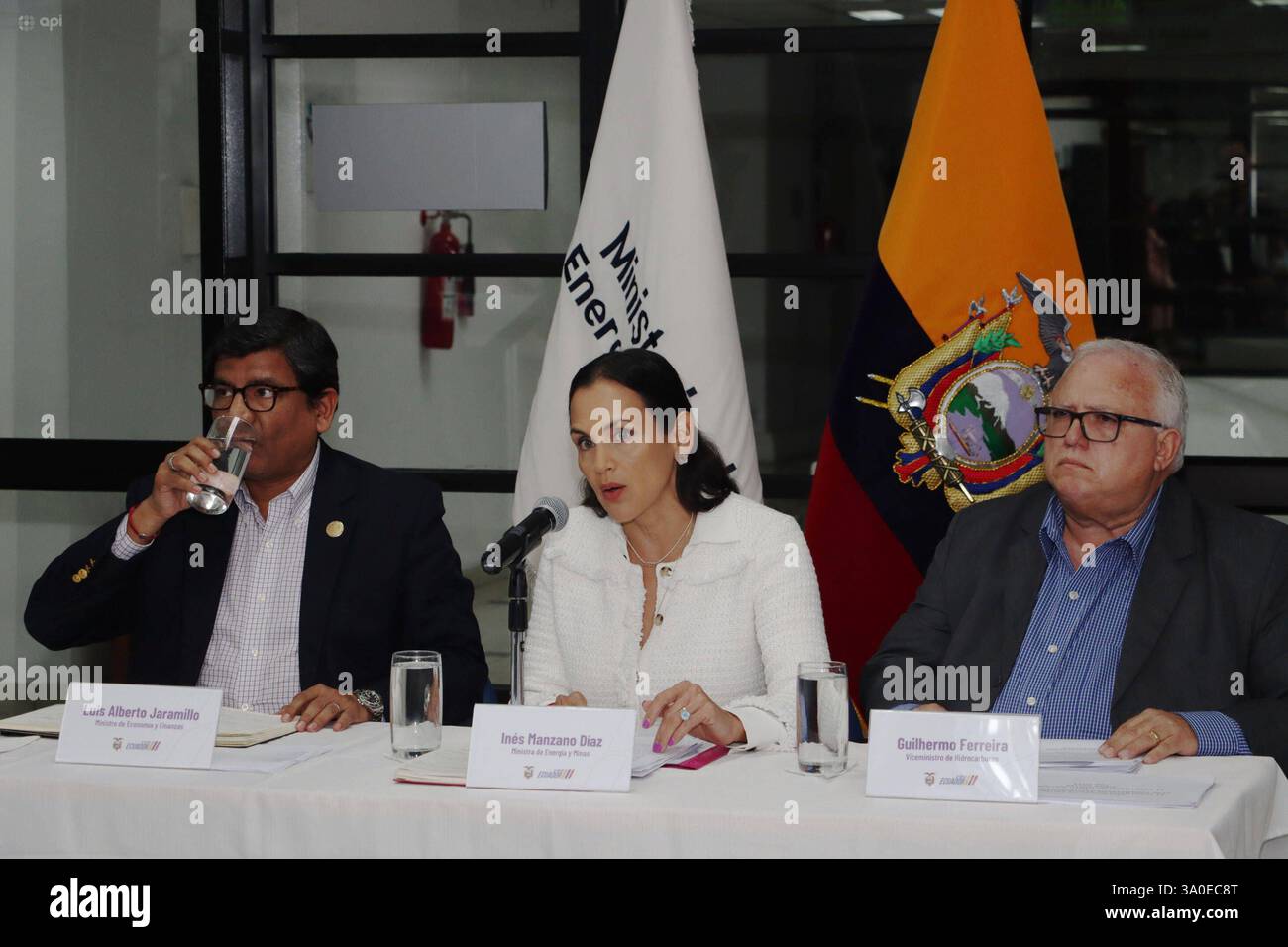 MIN ENERGY ON SACHA FIELD Quito, Monday, March 3, 2025 Conference at ...