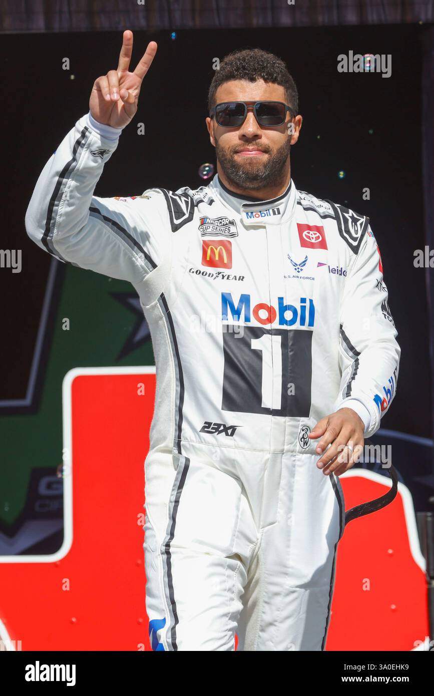 AUSTIN, TX - MARCH 02: Bubba Wallace (#23 23XI Racing Mobil 1 Toyota ...