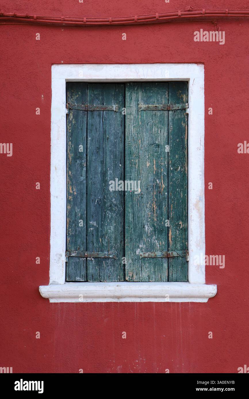 Typical renaissance window in Burano. Venice, Italy Stock Photo - Alamy