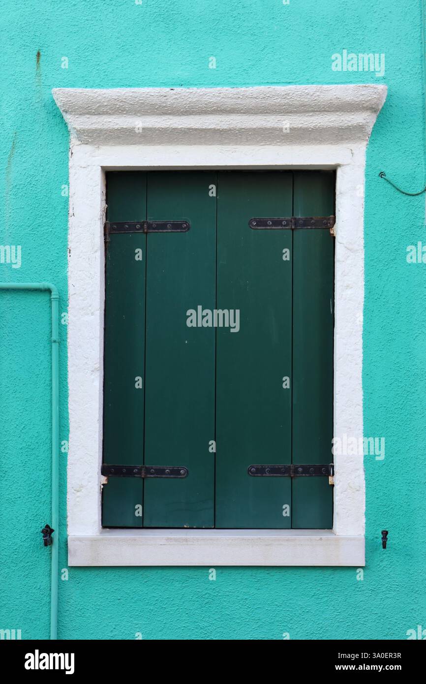 Typical renaissance window in Burano. Venice, Italy Stock Photo - Alamy
