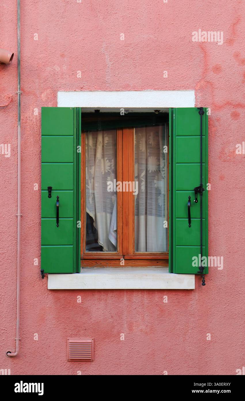 Typical renaissance window in Burano. Venice, Italy Stock Photo - Alamy