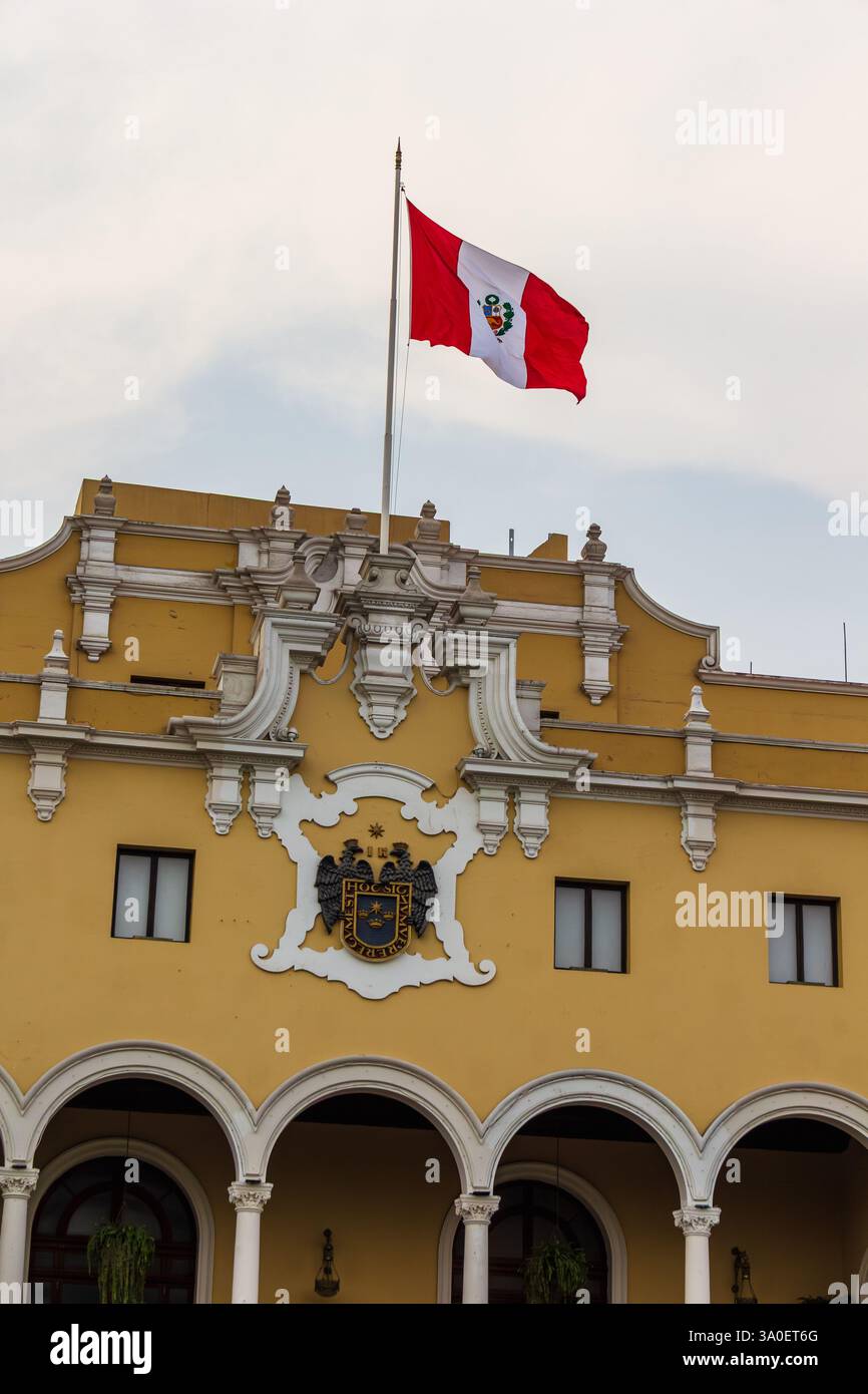 Peruvian flag at City Hall of Lima - Peru Stock Photo - Alamy