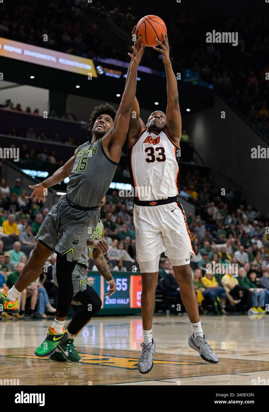 Waco, Texas, USA. 1st Mar, 2025. Baylor Bears forward Norchad Omier (15 ...