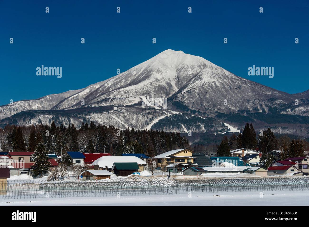 Photo shows Mt Bandai near Aizuwakamatsu City, Fukushima Prefecture ...