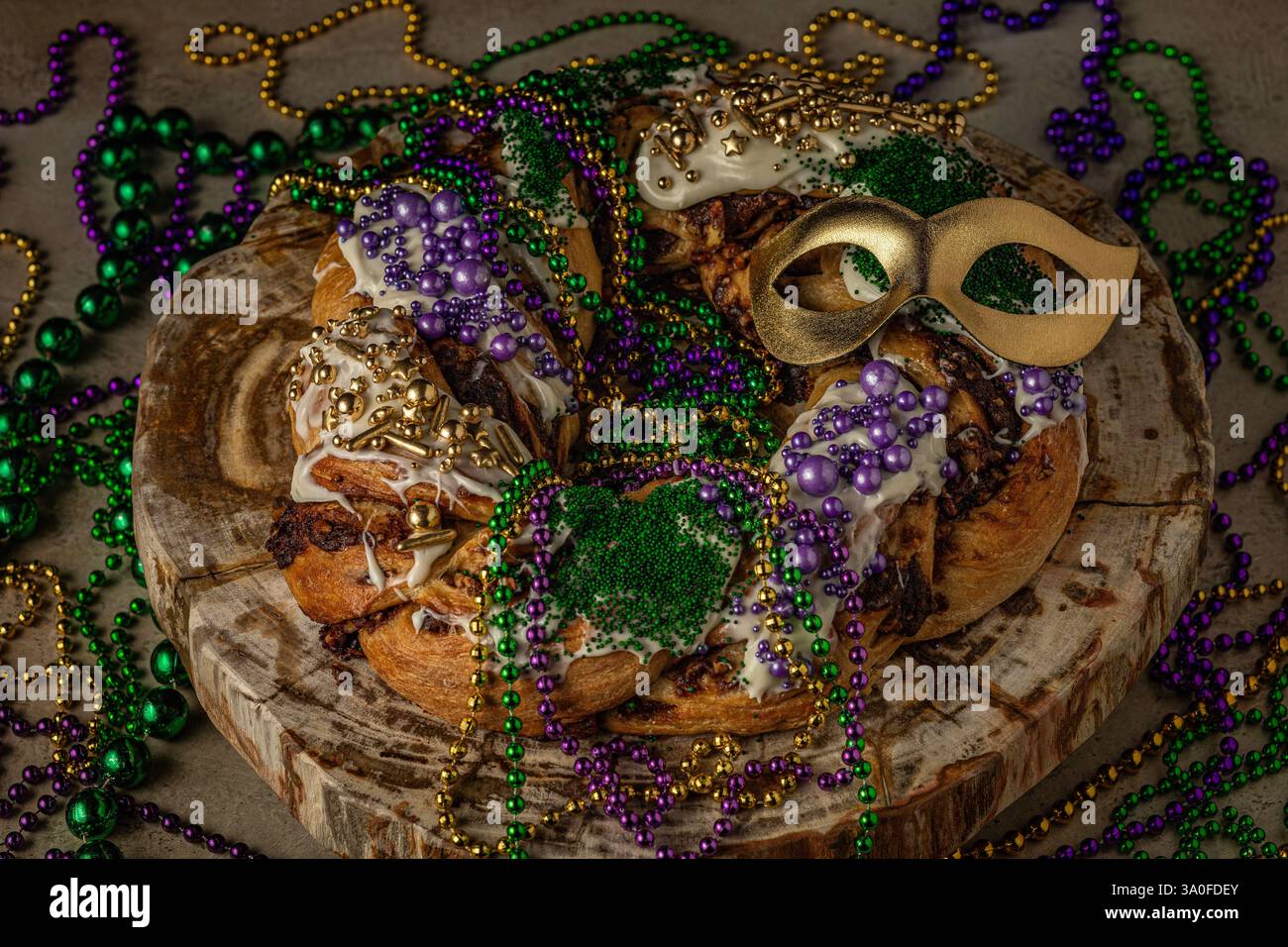 King Cake for Mardi Gras Stock Photo - Alamy