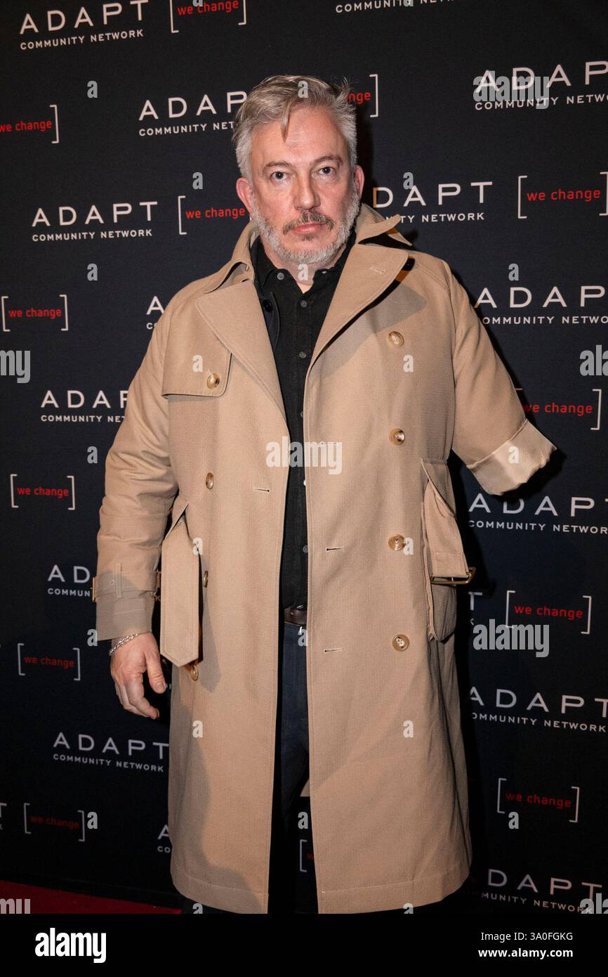 New York, USA. 03rd Mar, 2025. Giles Duley walks the red carpet at the ...