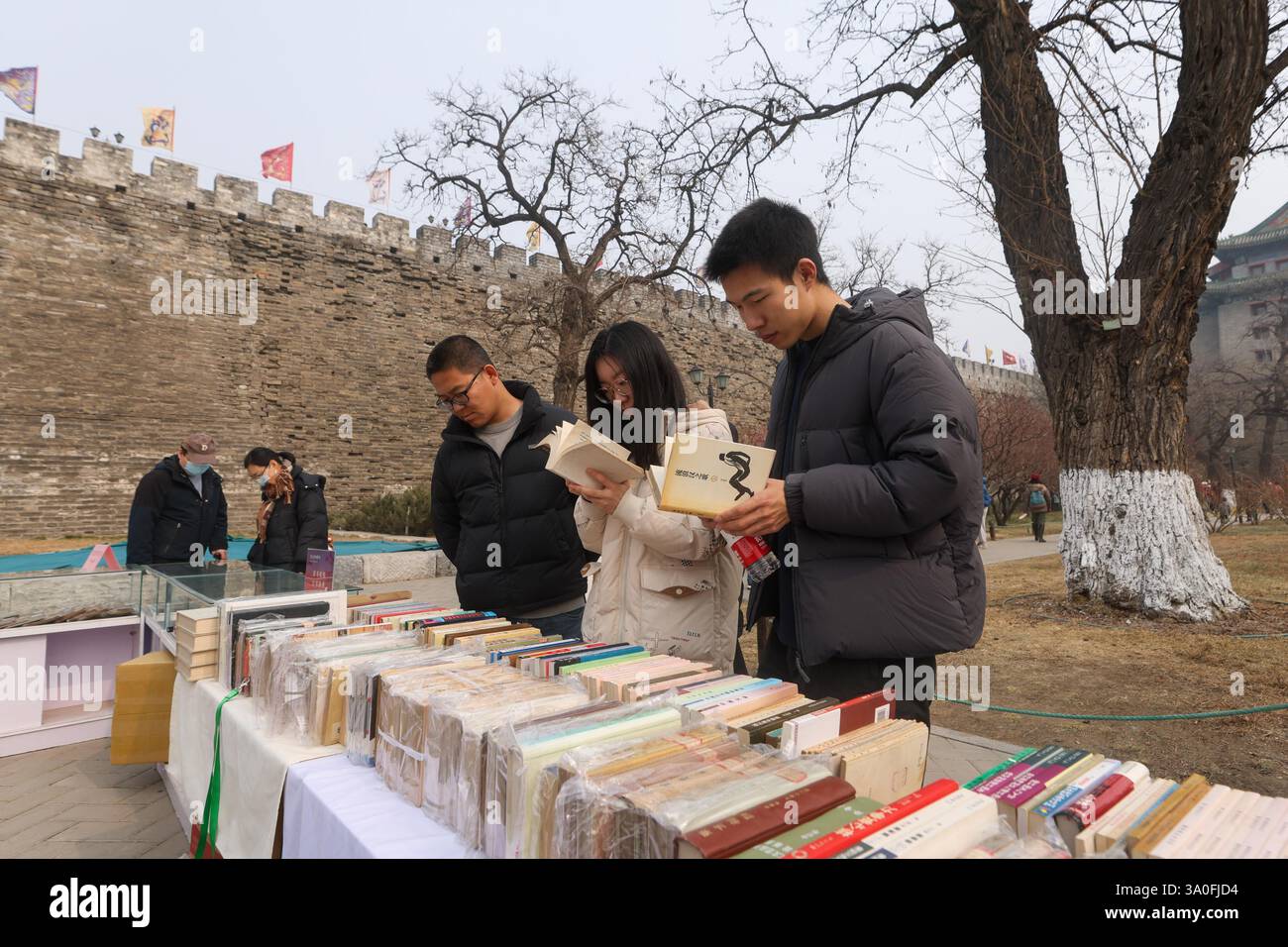 **CHINESE MAINLAND, HONG KONG, MACAU AND TAIWAN OUT** People select and ...