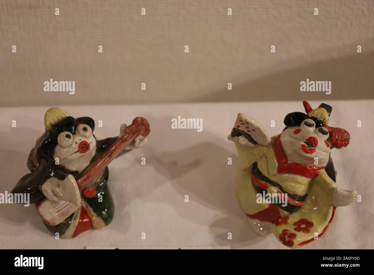 Japanese traditional musician figurines hi-res stock photography and ...