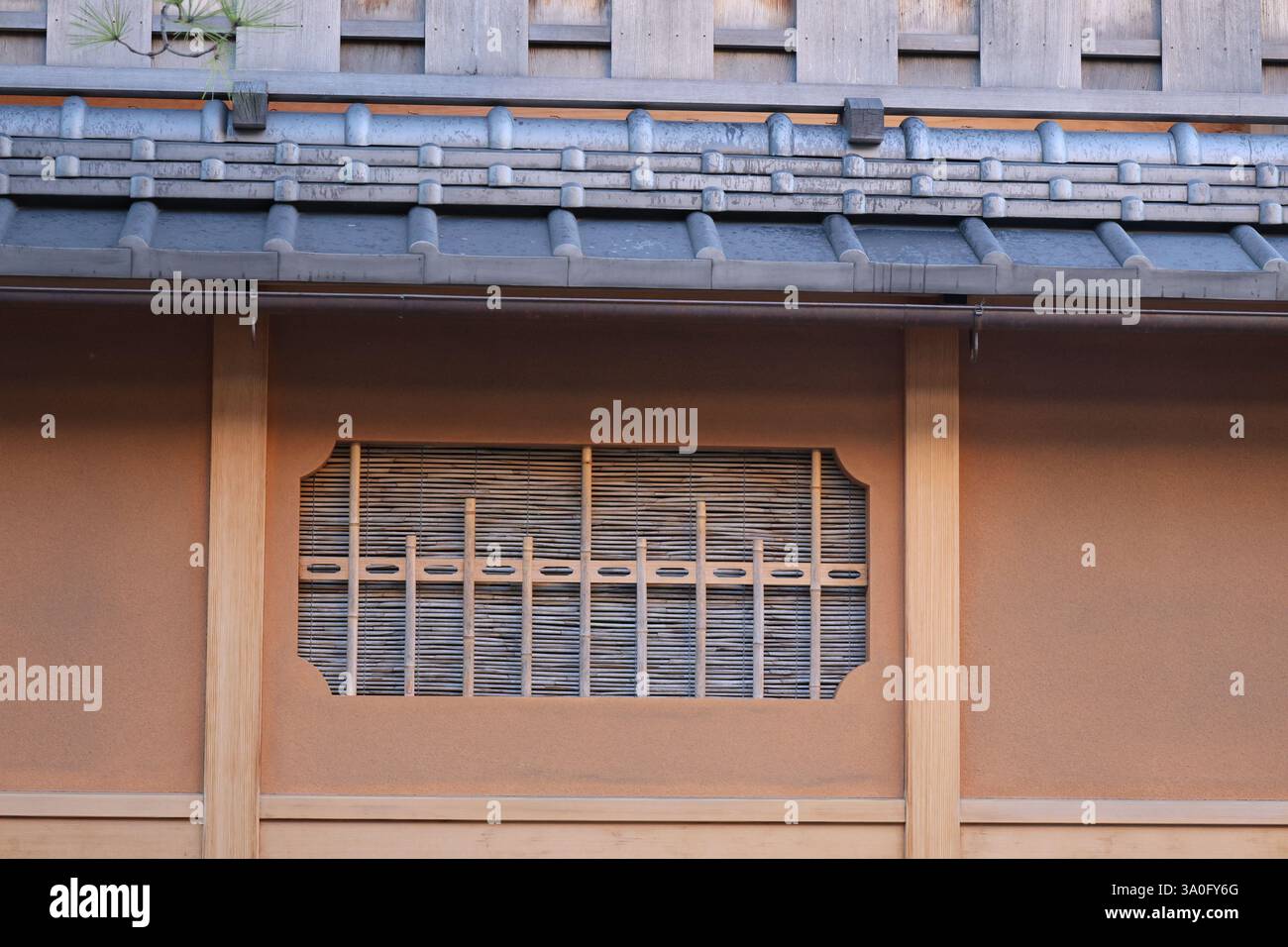 Rice paper window hi-res stock photography and images - Alamy