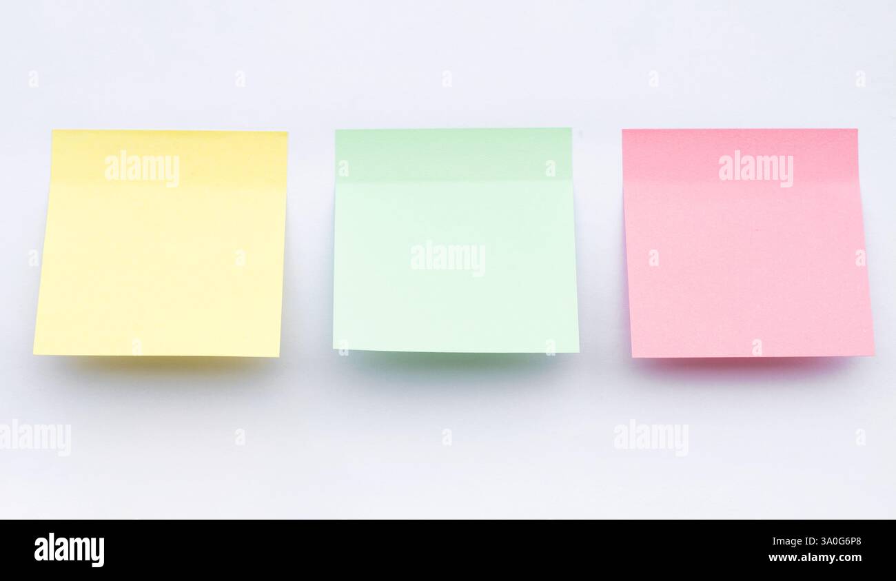 color sticky note paper Stock Photo - Alamy