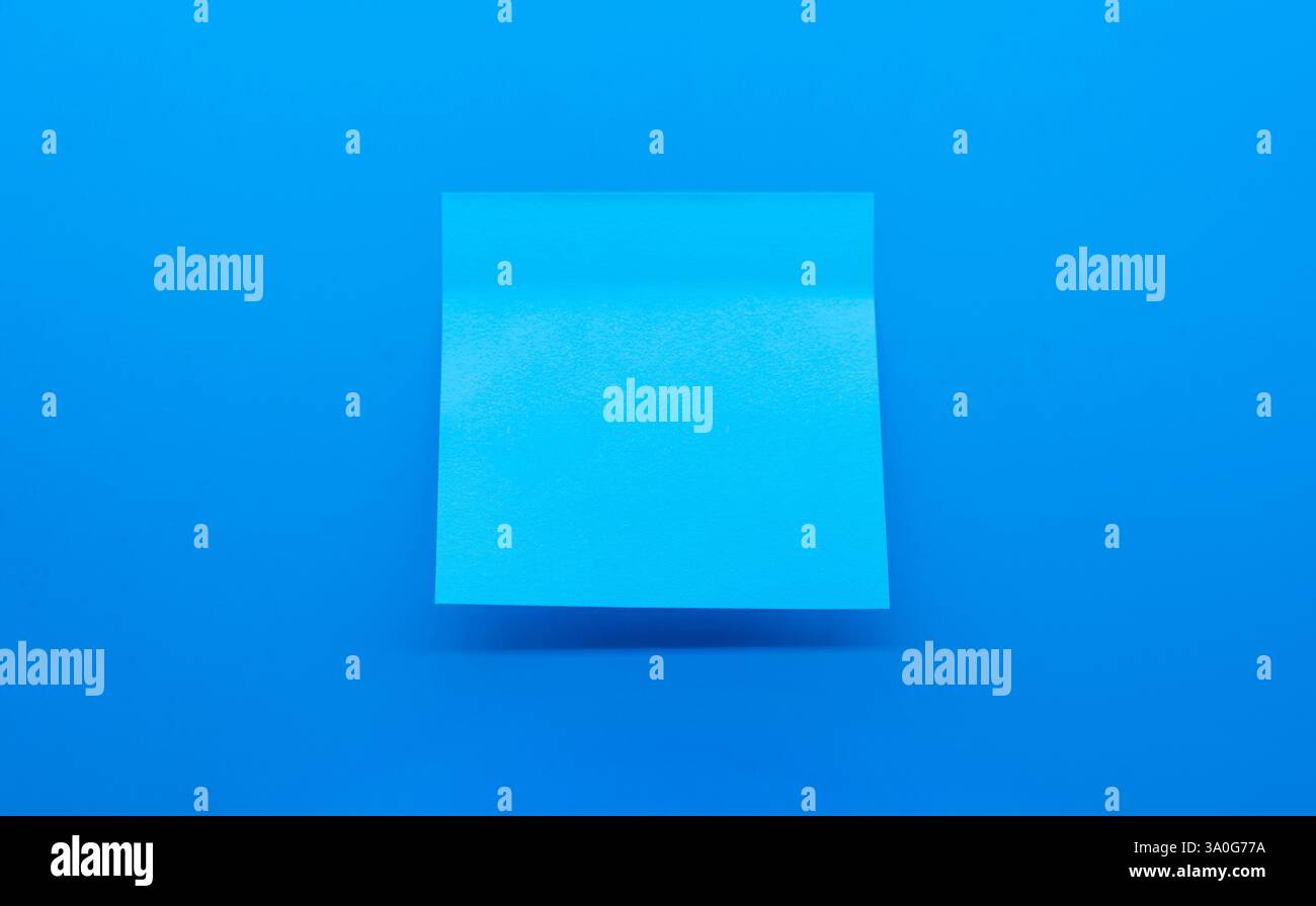 blue sticky note paper Stock Photo - Alamy