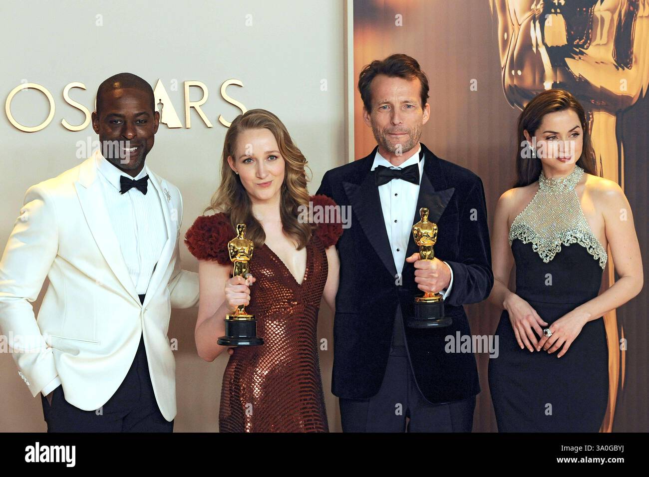 Sterling K. Brown, Victoria Warmerdam, Trent und Ana de Armas mit den ...