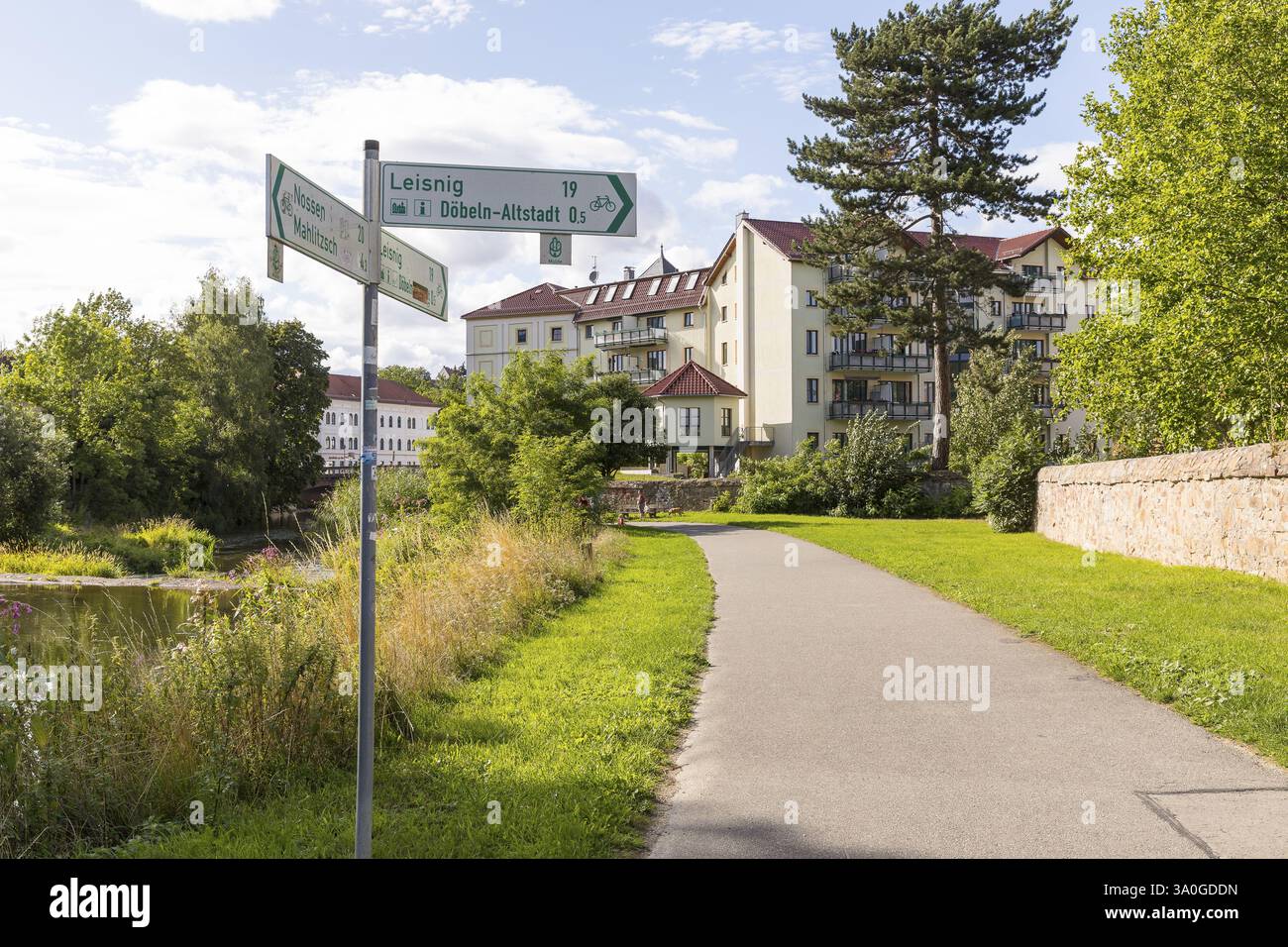 Cycle path along the Freiberger Mulde with signposts, Doebeln, Saxony ...
