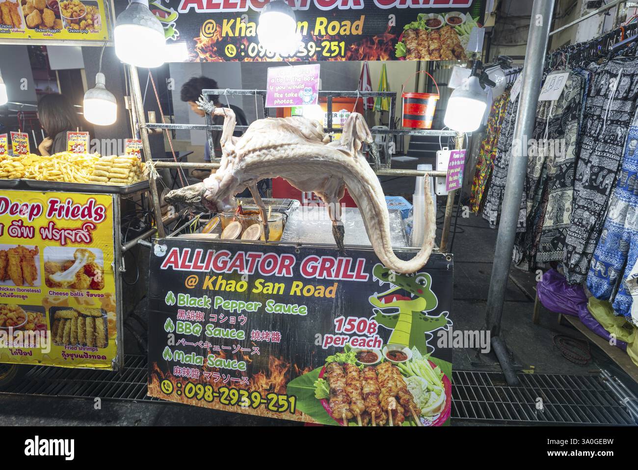 Food stall, snack bar, Alligator Grill, Khaosan Road, Bang Lam Phu ...