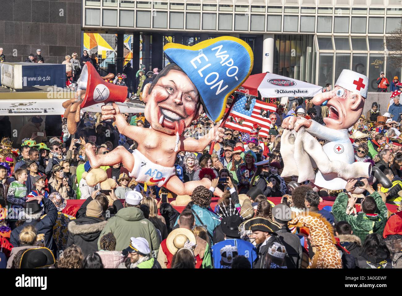 Rose Monday parade in Duesseldorf, themed float by float builder ...