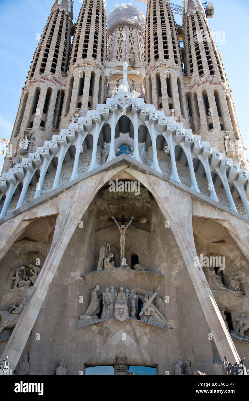 Barcelona,Catalonia,Spain,Architecture,Buildings,Gaudi Buildings,Street ...