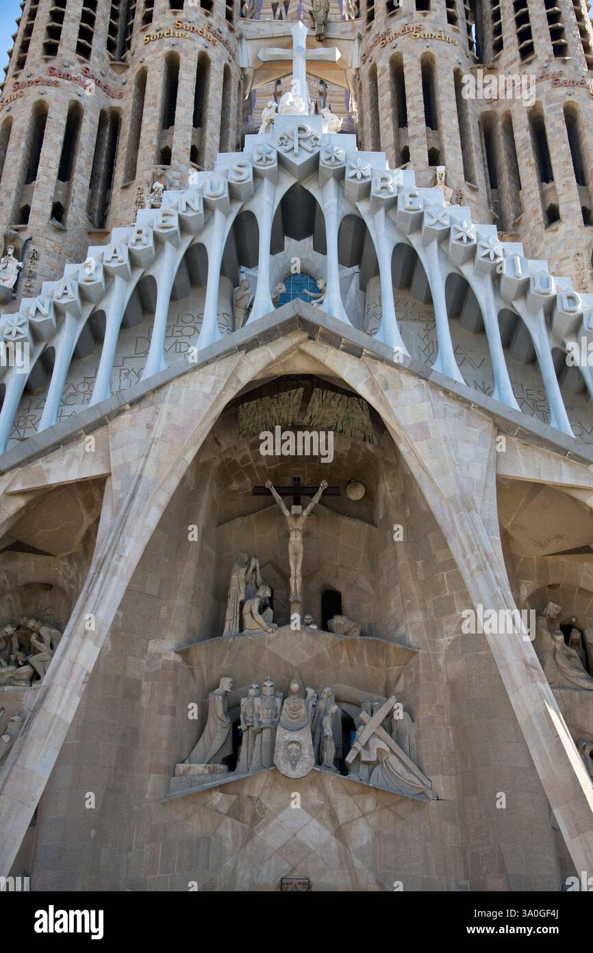 Barcelona,Catalonia,Spain,Architecture,Buildings,Gaudi Buildings,Street ...