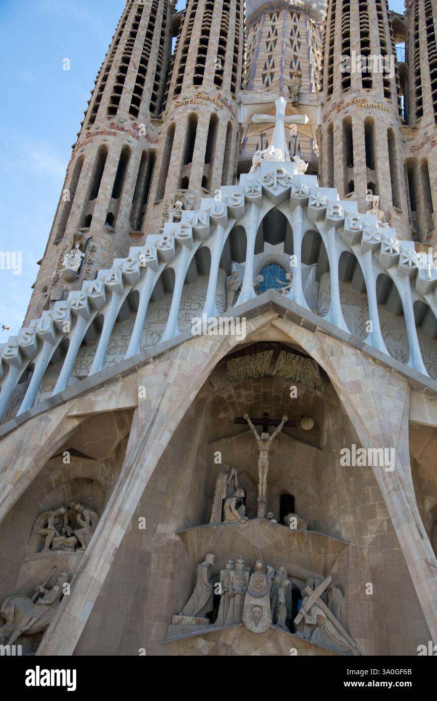 Barcelona,Catalonia,Spain,Architecture,Buildings,Gaudi Buildings,Street ...