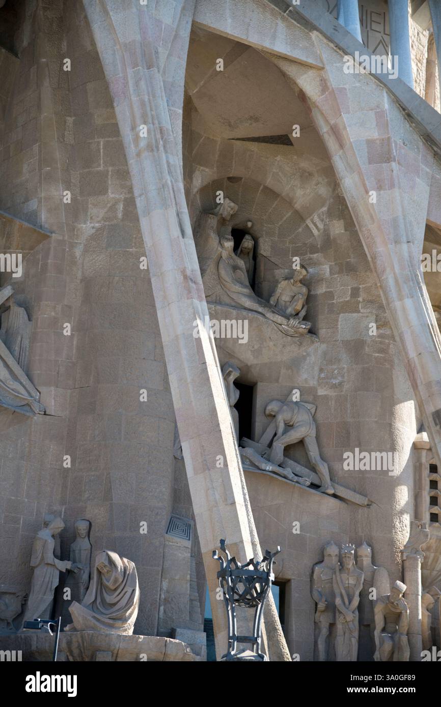 Barcelona,Catalonia,Spain,Architecture,Buildings,Gaudi Buildings,Street ...