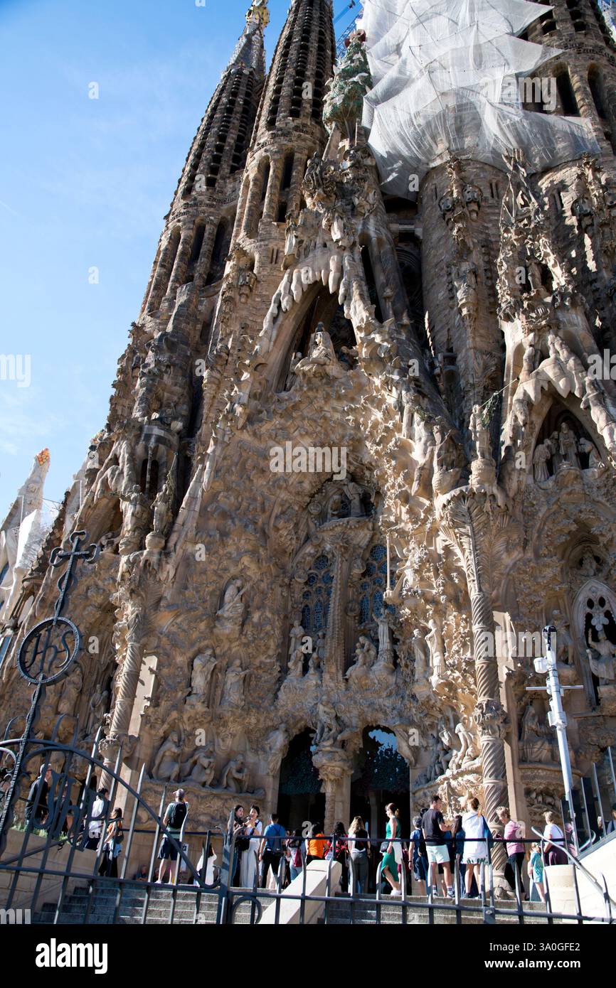 Barcelona,Catalonia,Spain,Architecture,Buildings,Gaudi Buildings,Street ...