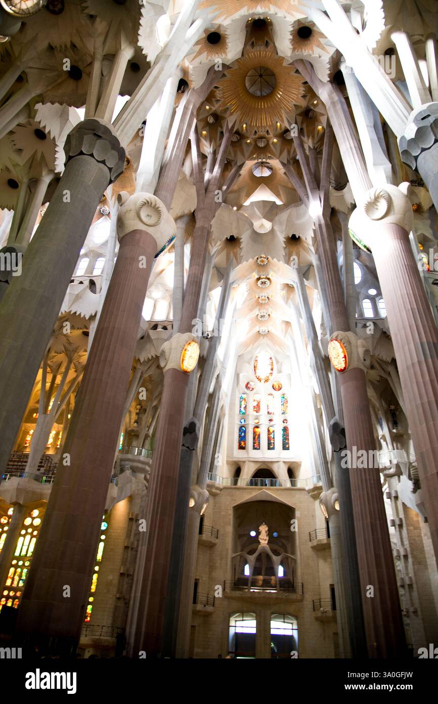 Barcelona,Catalonia,Spain,Architecture,Buildings,Gaudi Buildings,Street ...