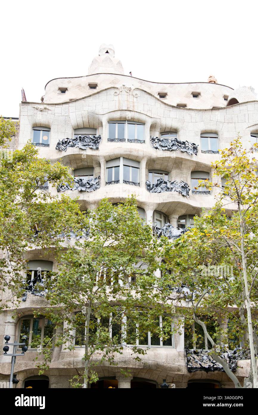 Barcelona,Catalonia,Spain,Architecture,Buildings,Gaudi Buildings,Street ...